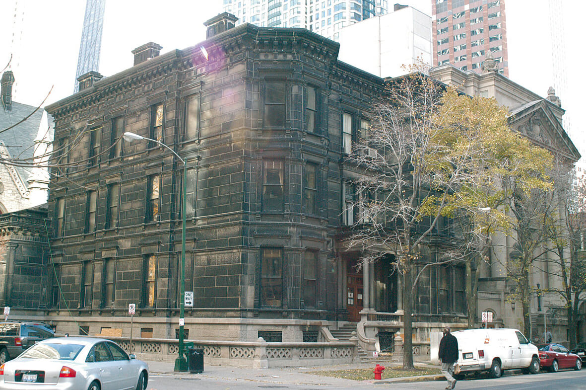 Facades and buildings - restoration by cleanLASER